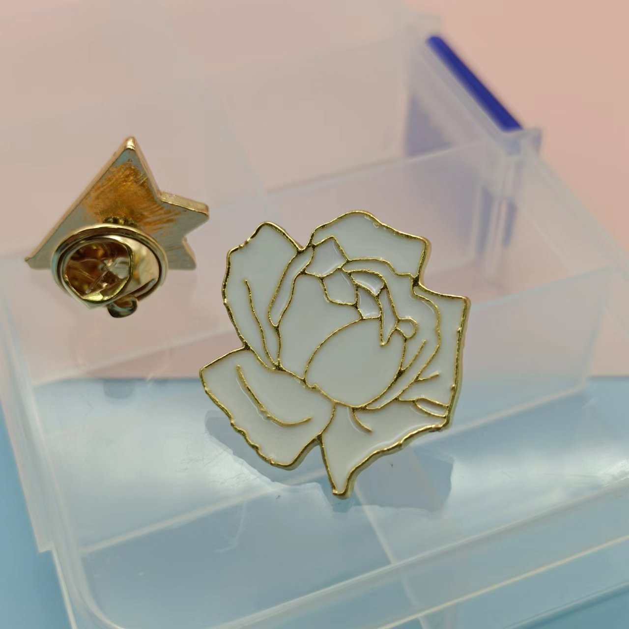 Custom Soft Enamel Pin Supplier | YYOYI ART